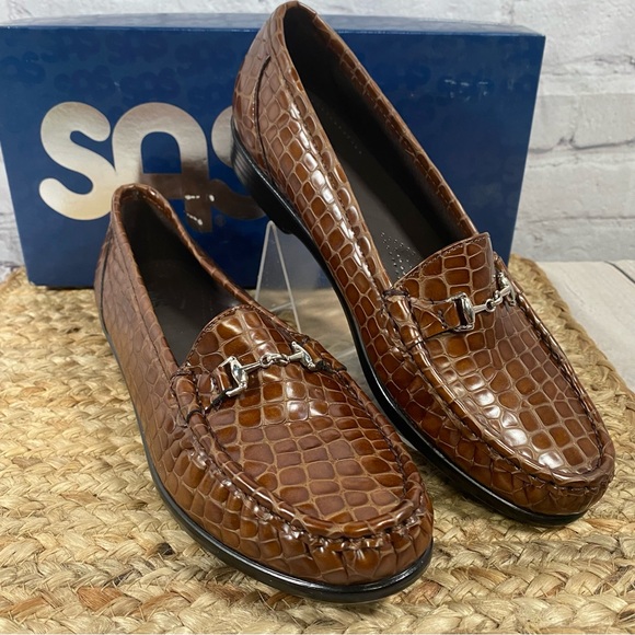 SAS | Shoes | Sas Gorgeous Metro Croc Cognac Loafer Shoe 8n | Poshmark
